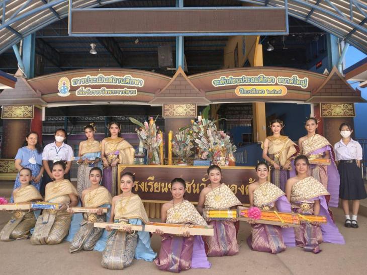 วันที่ 27 กรกฎาคม 2566 โรงเรียนชุมชนวัดหนอง ค้อจัดกิจกรรมแห่เทียน